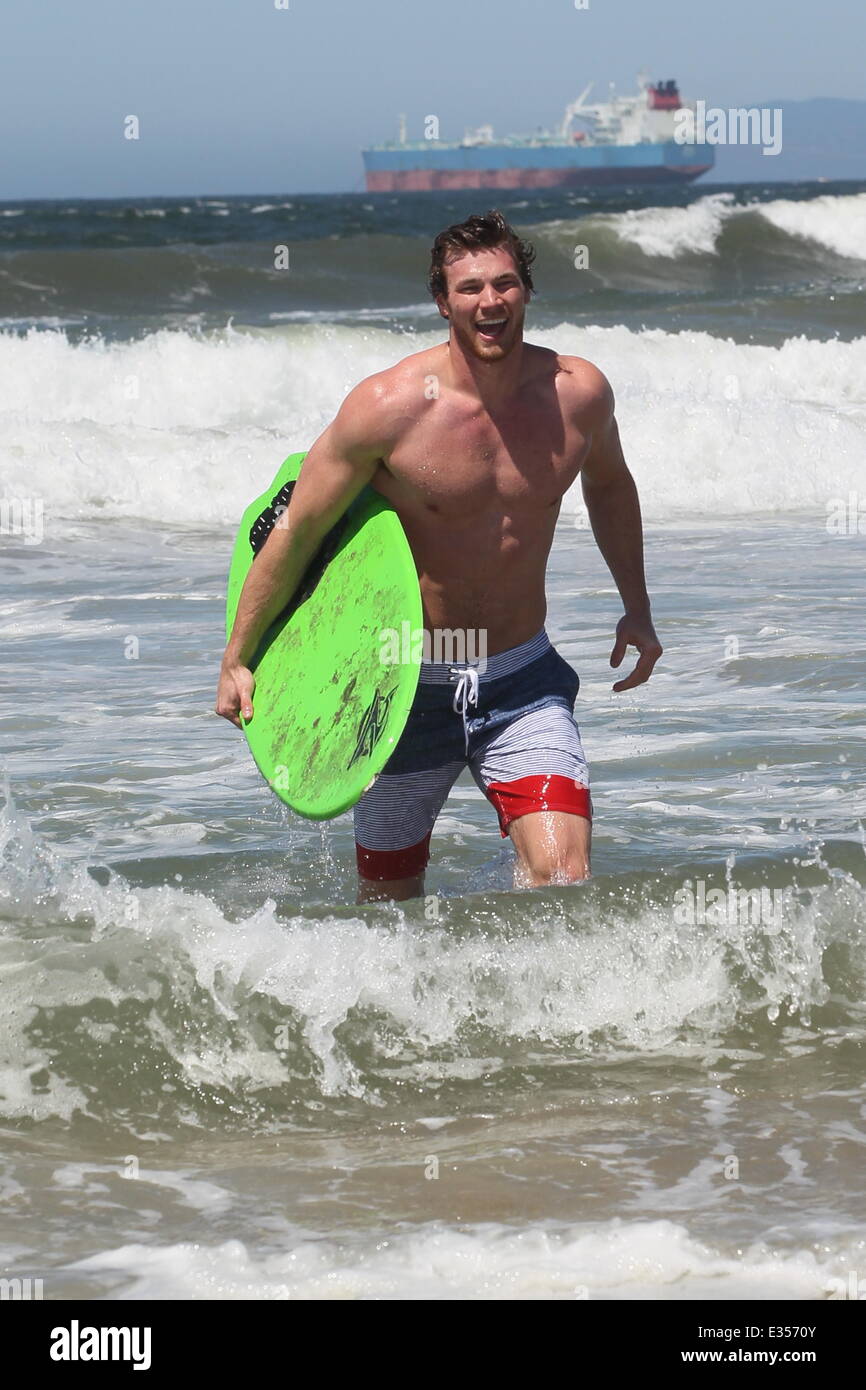 Baby Daddy star Derek Theler takes to the water in Malibu for his ...