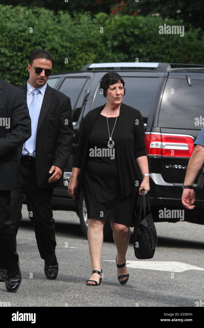 Leta Gandolfini pays her respect to her beloved brother James ...