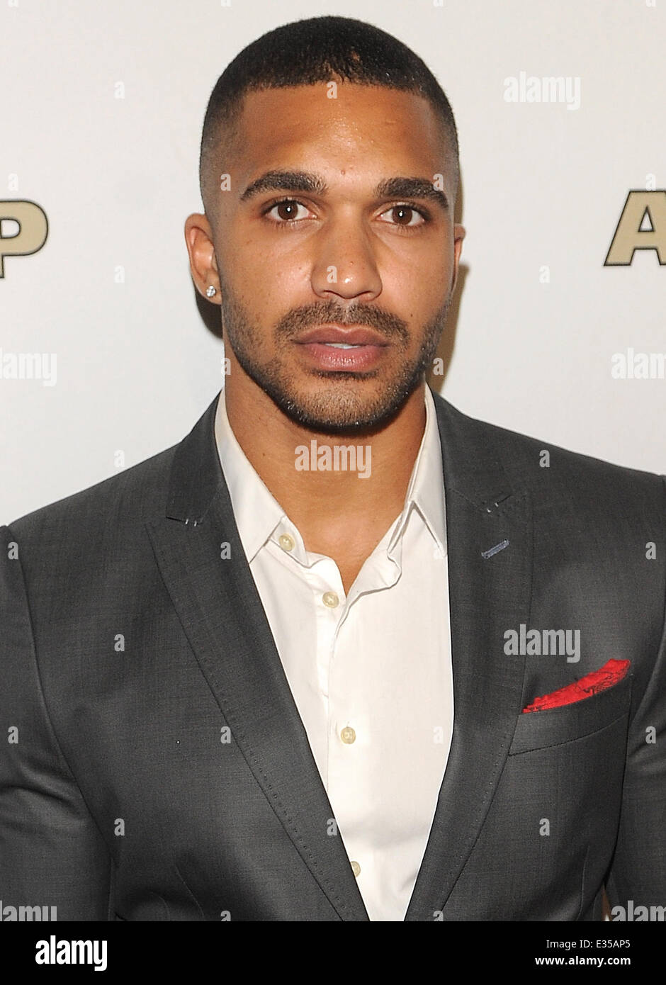 Tyler lepley hi-res stock photography and images - Alamy