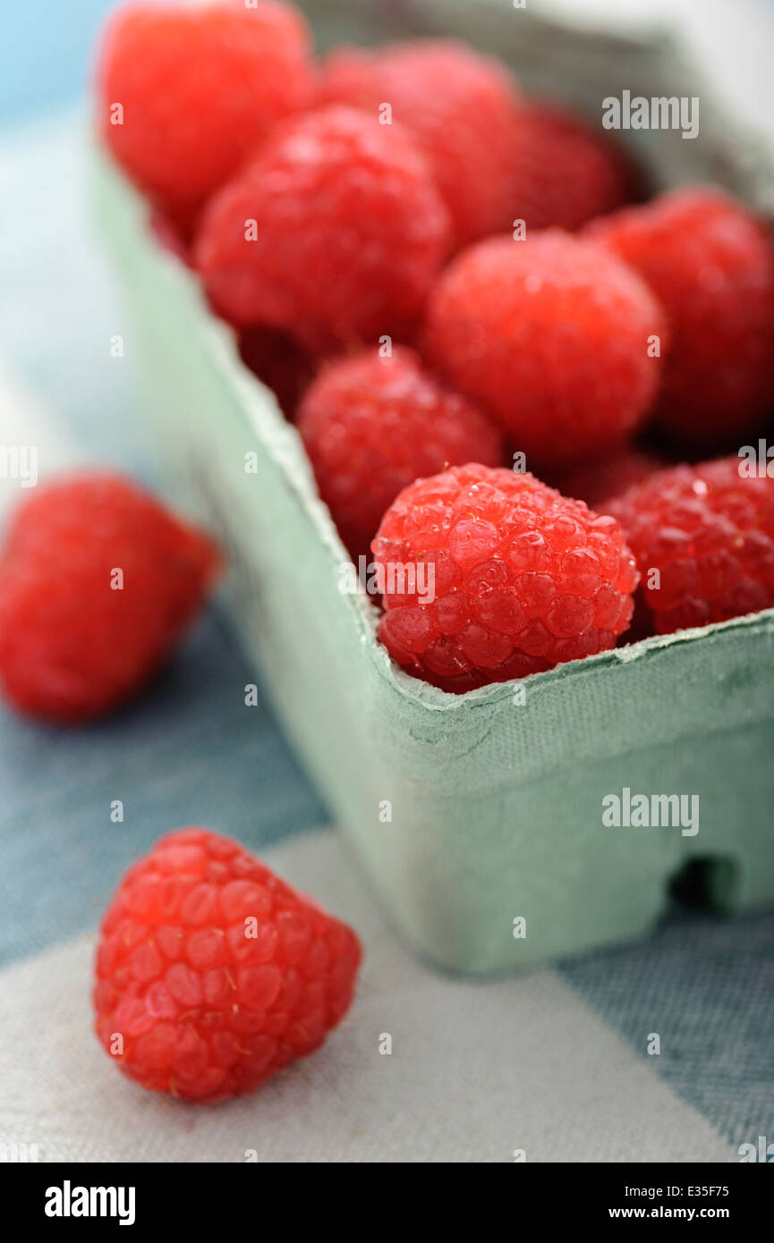 Rasperries hi-res stock photography and images - Alamy