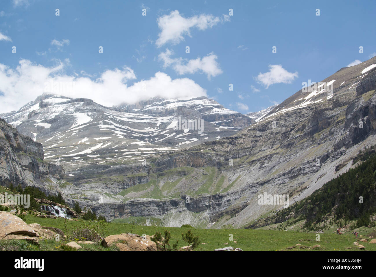 Landscape mountains spain trees hi-res stock photography and images - Alamy