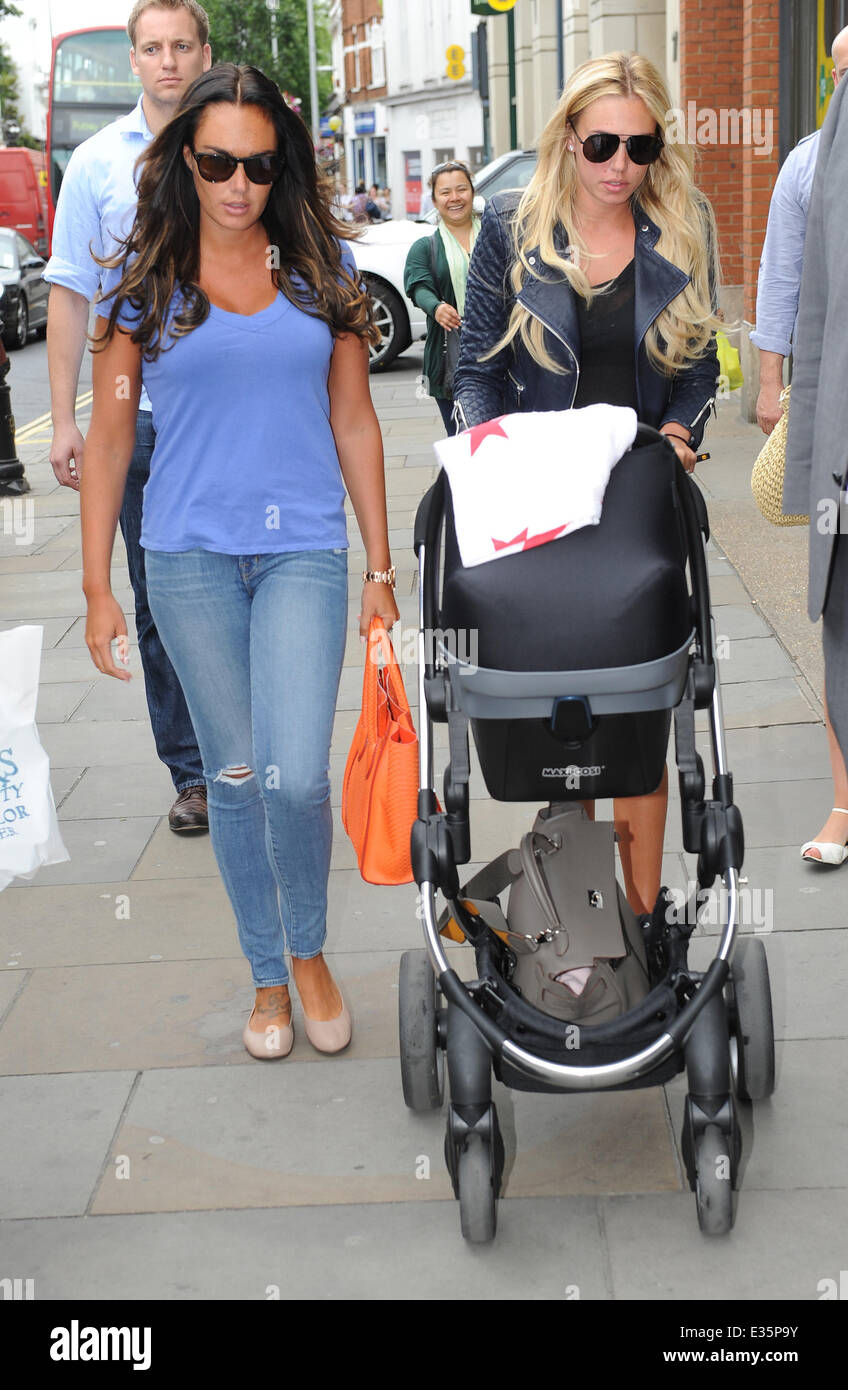 Tamara and Petra Ecclestone walking along Kings Road after dining ...
