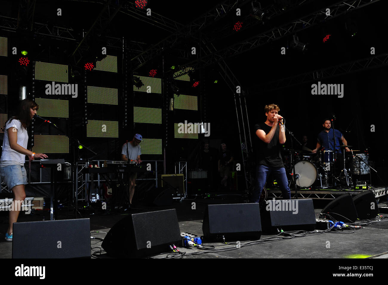 Blissfields Festival 2013 - Performances Featuring: Thumper Where ...