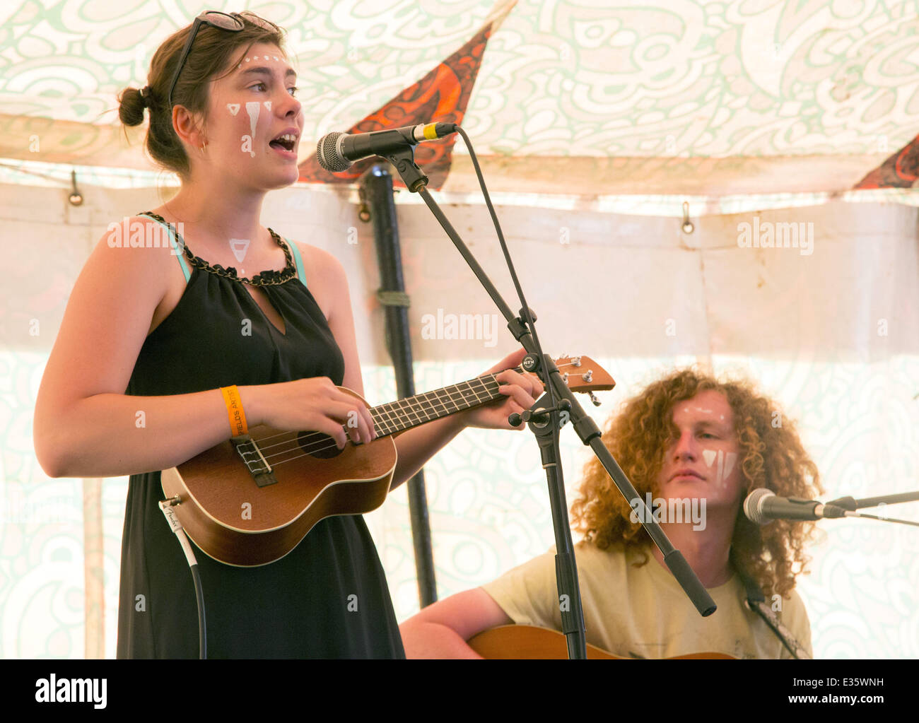 Blissfields Festival 2013 - Performances - Acoustic Stage Featuring ...