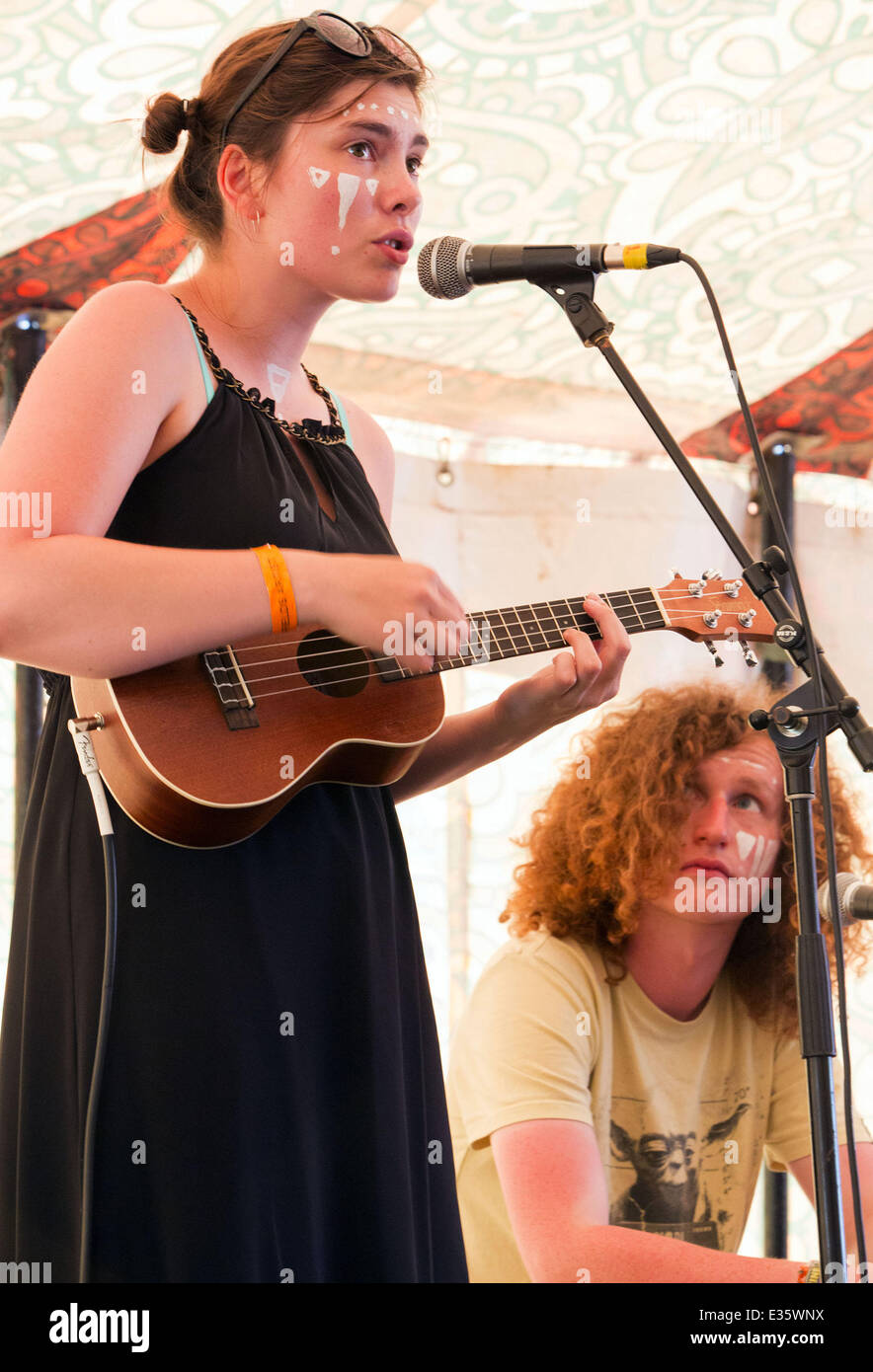 Blissfields Festival 2013 - Performances - Acoustic Stage Featuring ...