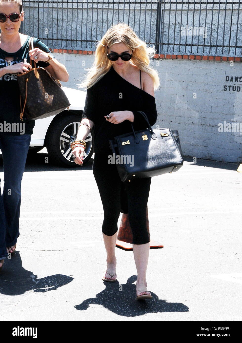 Ashlee Simpson is spotted on her way to 3rd Street Dance with her ...