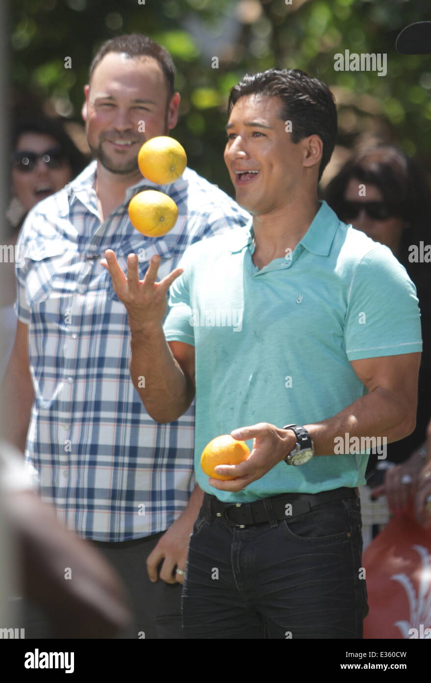 Mario Lopez Extra Set High Resolution Stock Photography and Images - Alamy