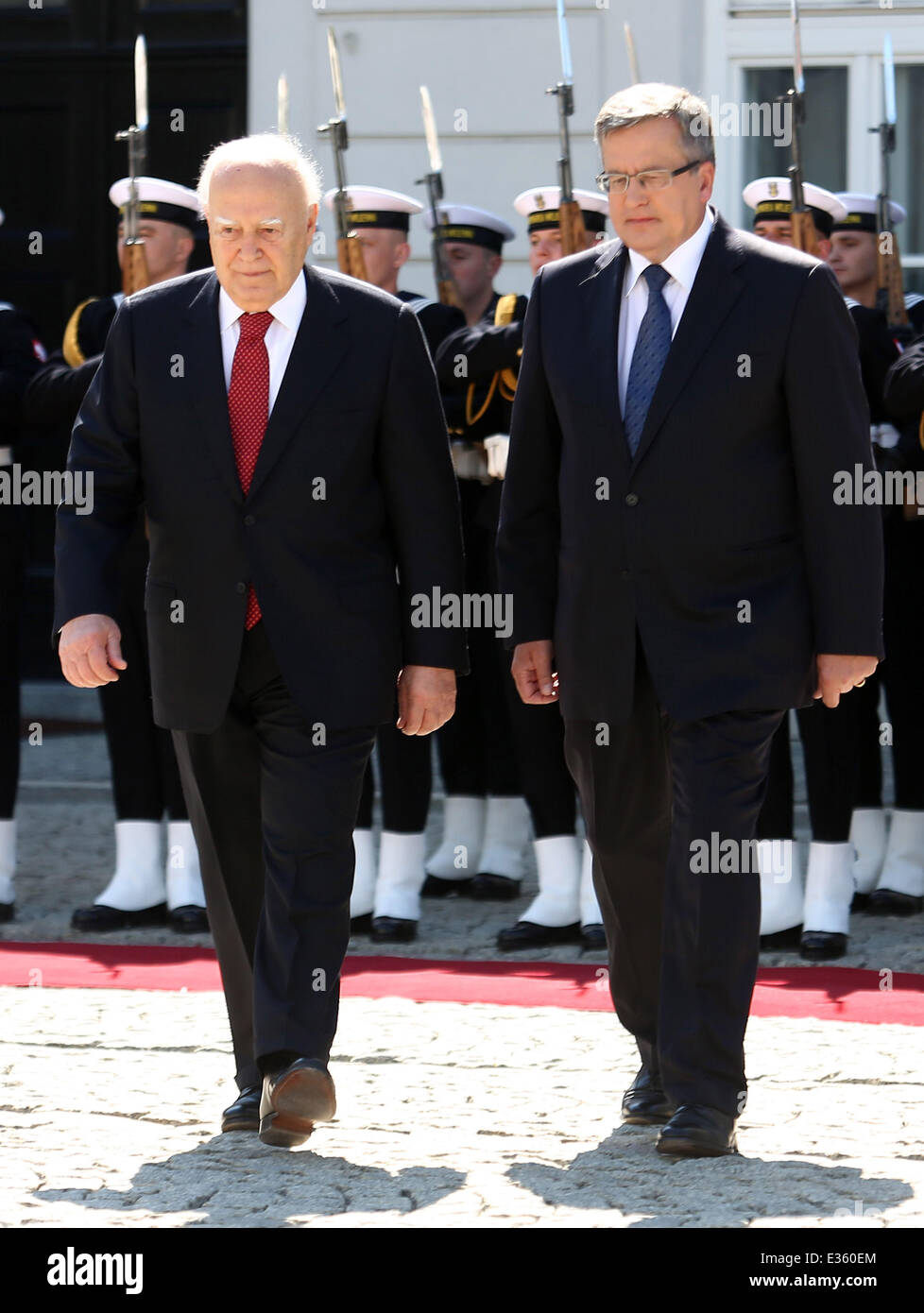 Greek president Karolos Papoulias on a two-day visit to Poland ...