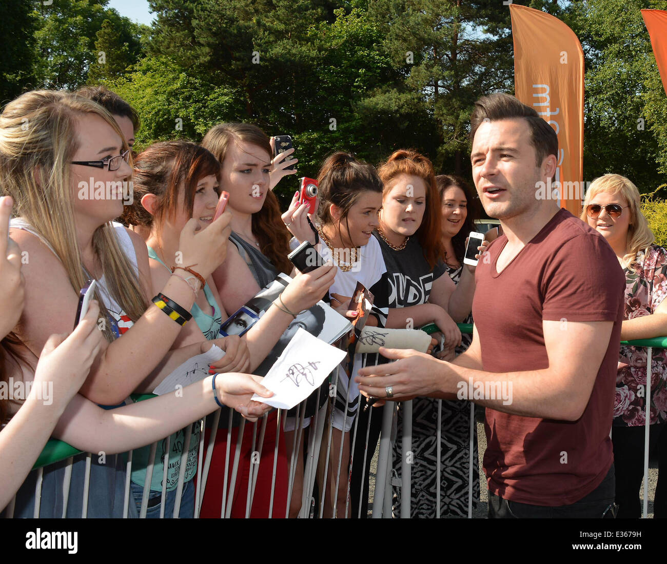 Former Westlife star Shane Filan releases his first solo single ...