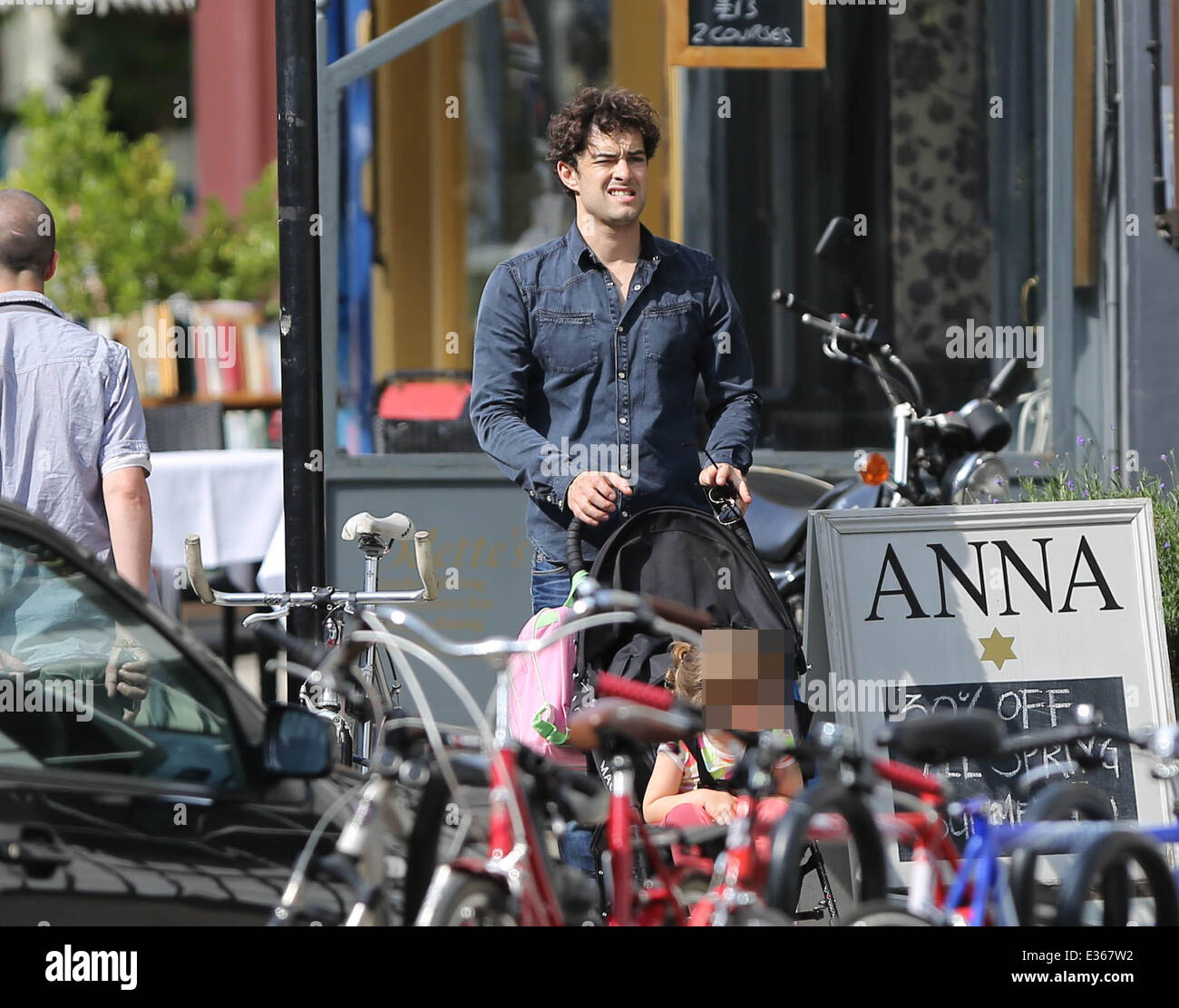 Lee mead daughter betsy mead High Resolution Stock Photography and ...