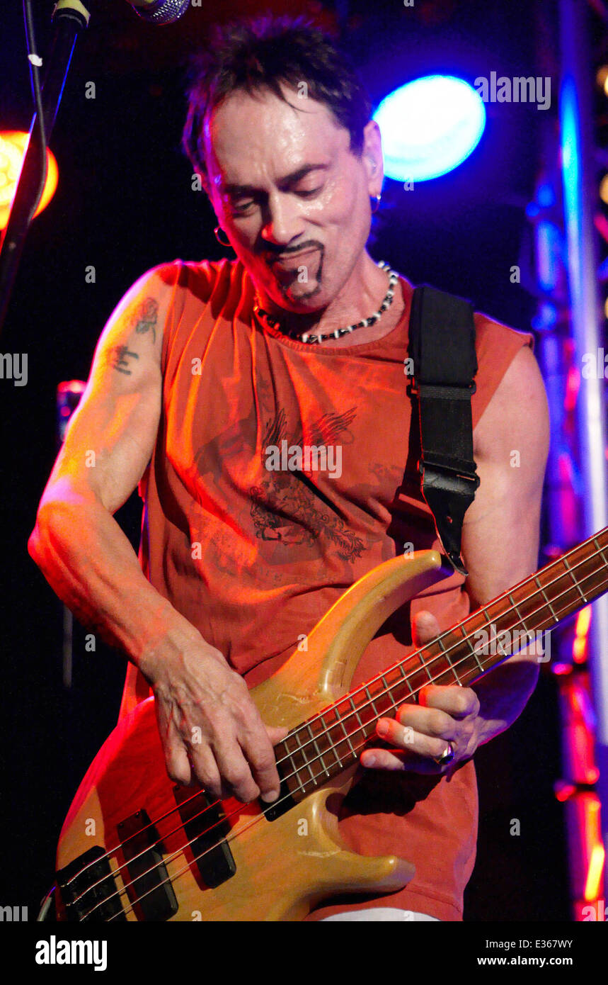 Andy Fraser performs live with his band at The Railway Featuring: Andy ...