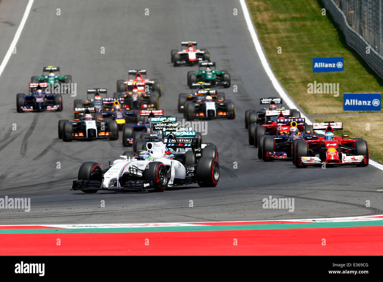 Formula one mass start hi-res stock photography and images - Alamy