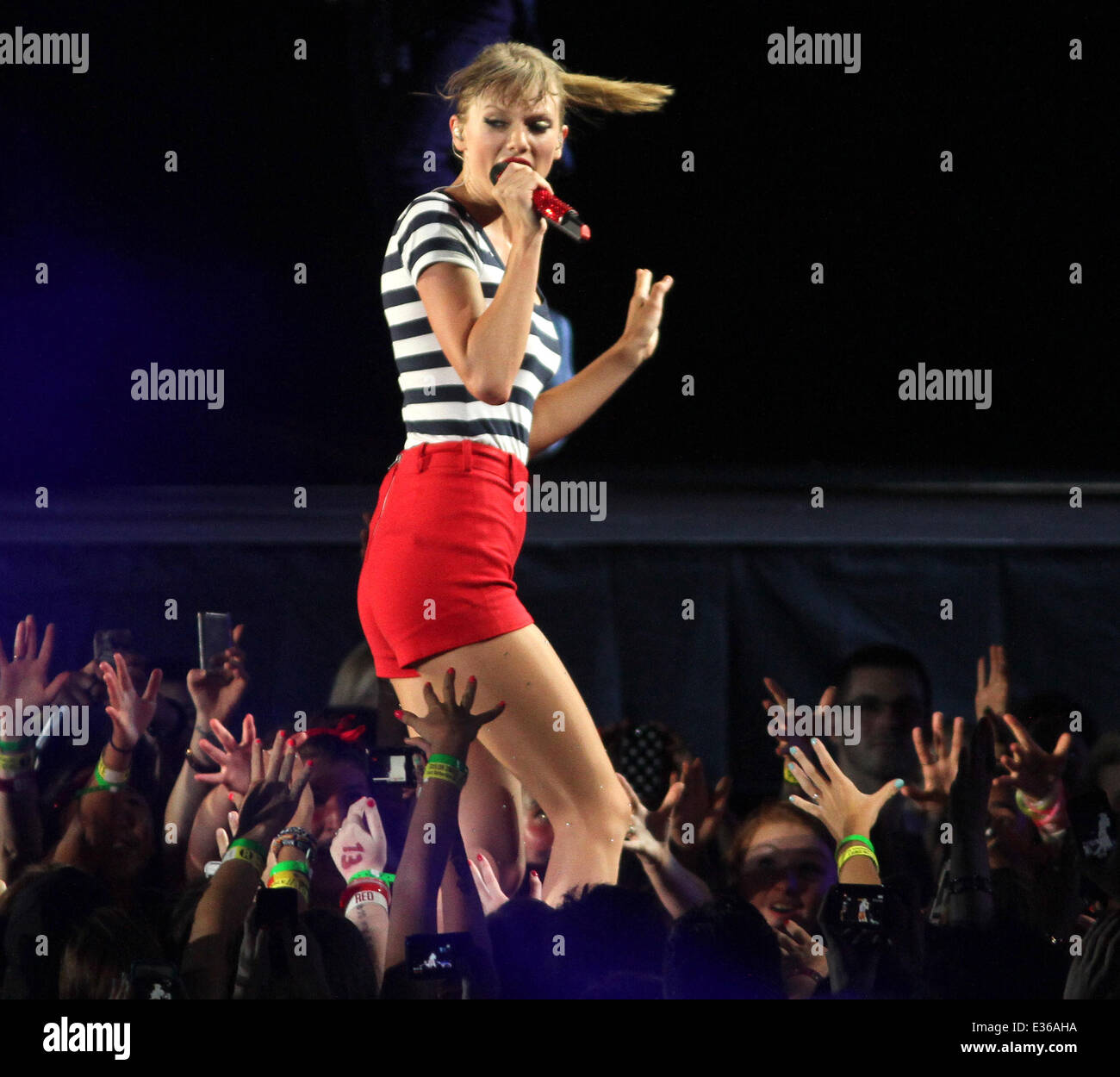 Taylor Swift Red Tour Fans