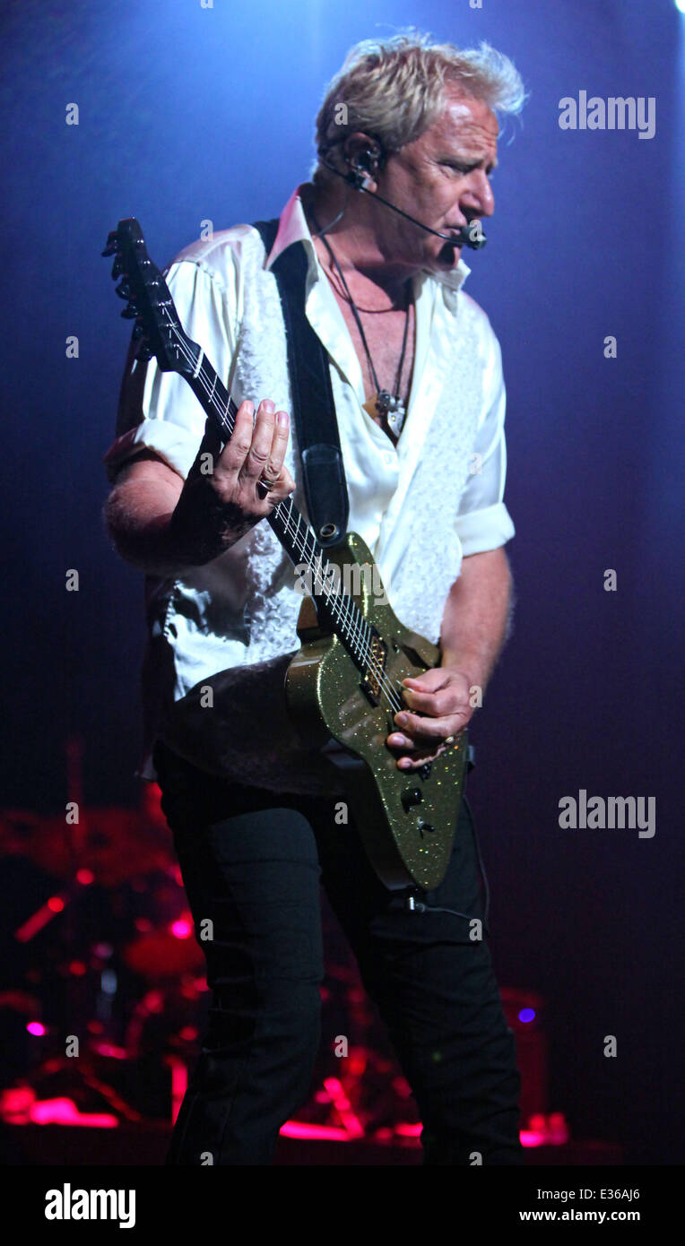 Graham russell air supply perform hi-res stock photography and images ...