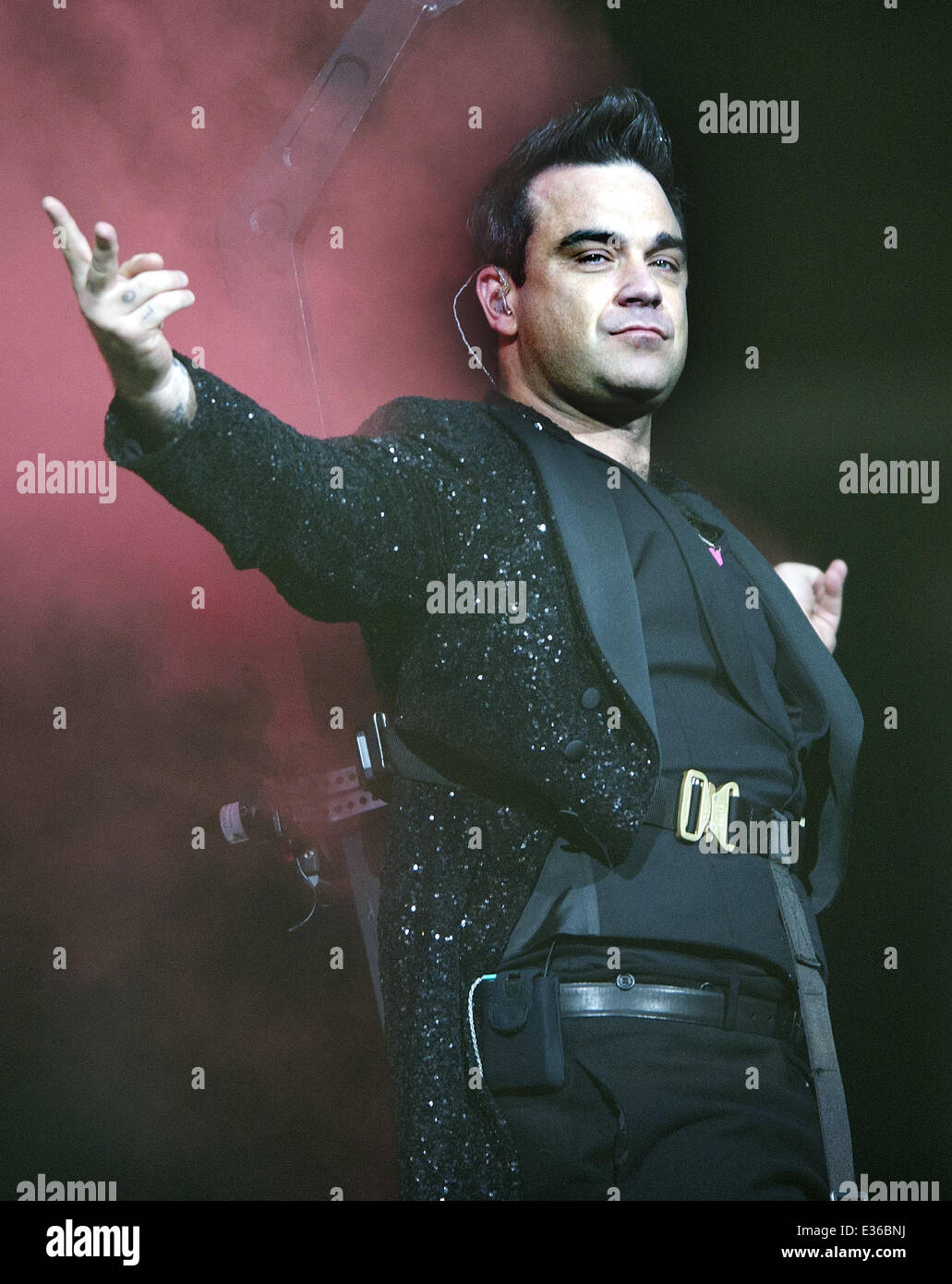 Robbie Williams performs to a sold-out crowd at Amsterdam ArenA ...