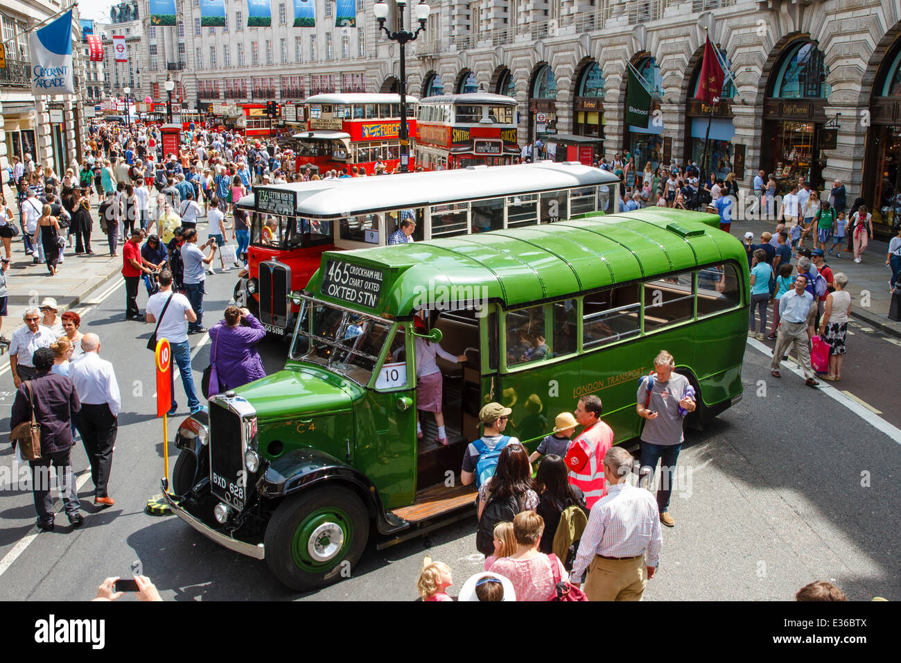 Vintage london buses hi-res stock photography and images - Alamy