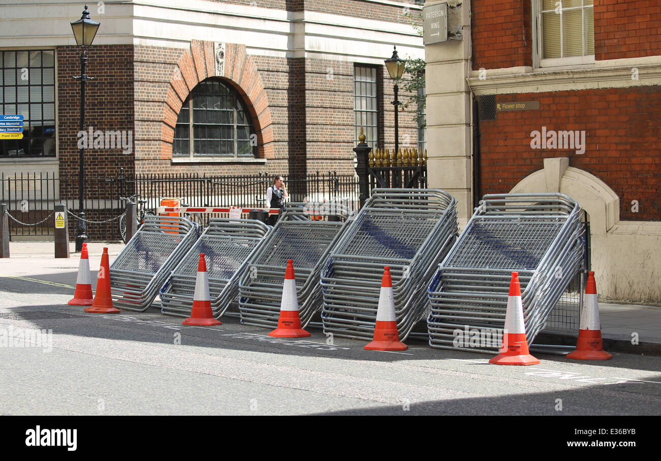 Scenes outside The Lindo Wing at St Marys Hospital as the UK prepares ...