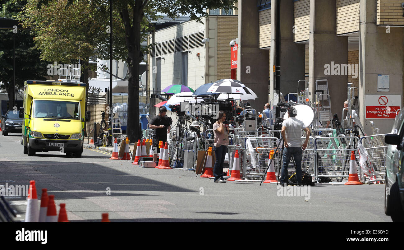 Scenes outside The Lindo Wing at St Marys Hospital as the UK prepares ...