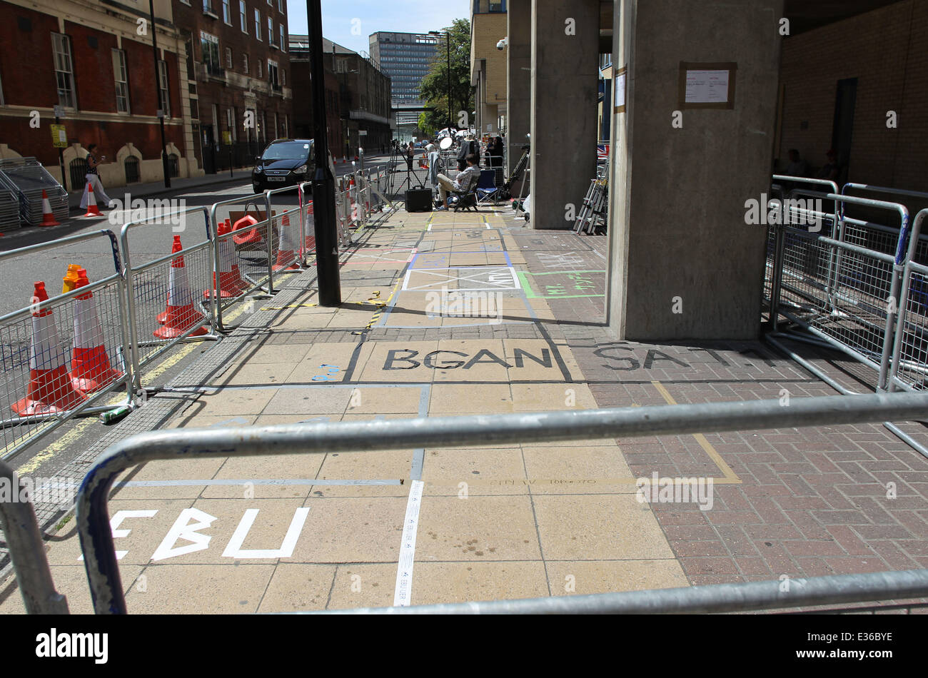 Scenes outside The Lindo Wing at St Marys Hospital as the UK prepares ...