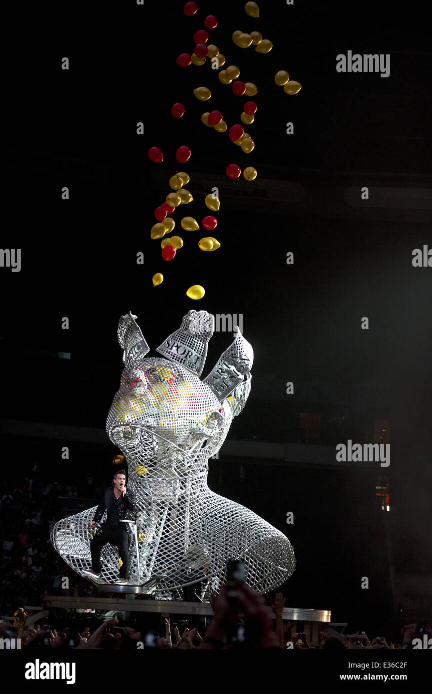 Robbie Williams performs to a sold-out crowd at Amsterdam ArenA ...