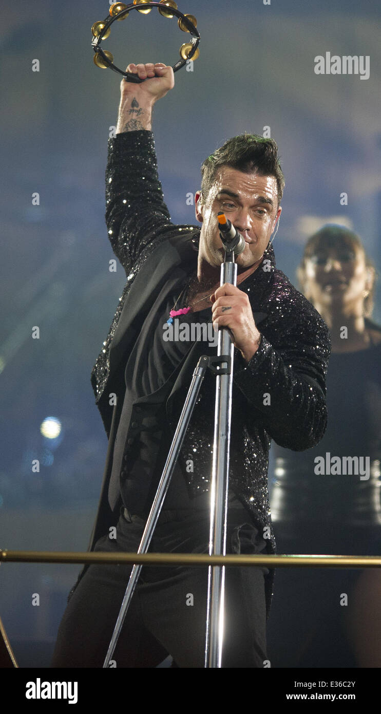 Robbie Williams performs to a sold-out crowd at Amsterdam ArenA ...