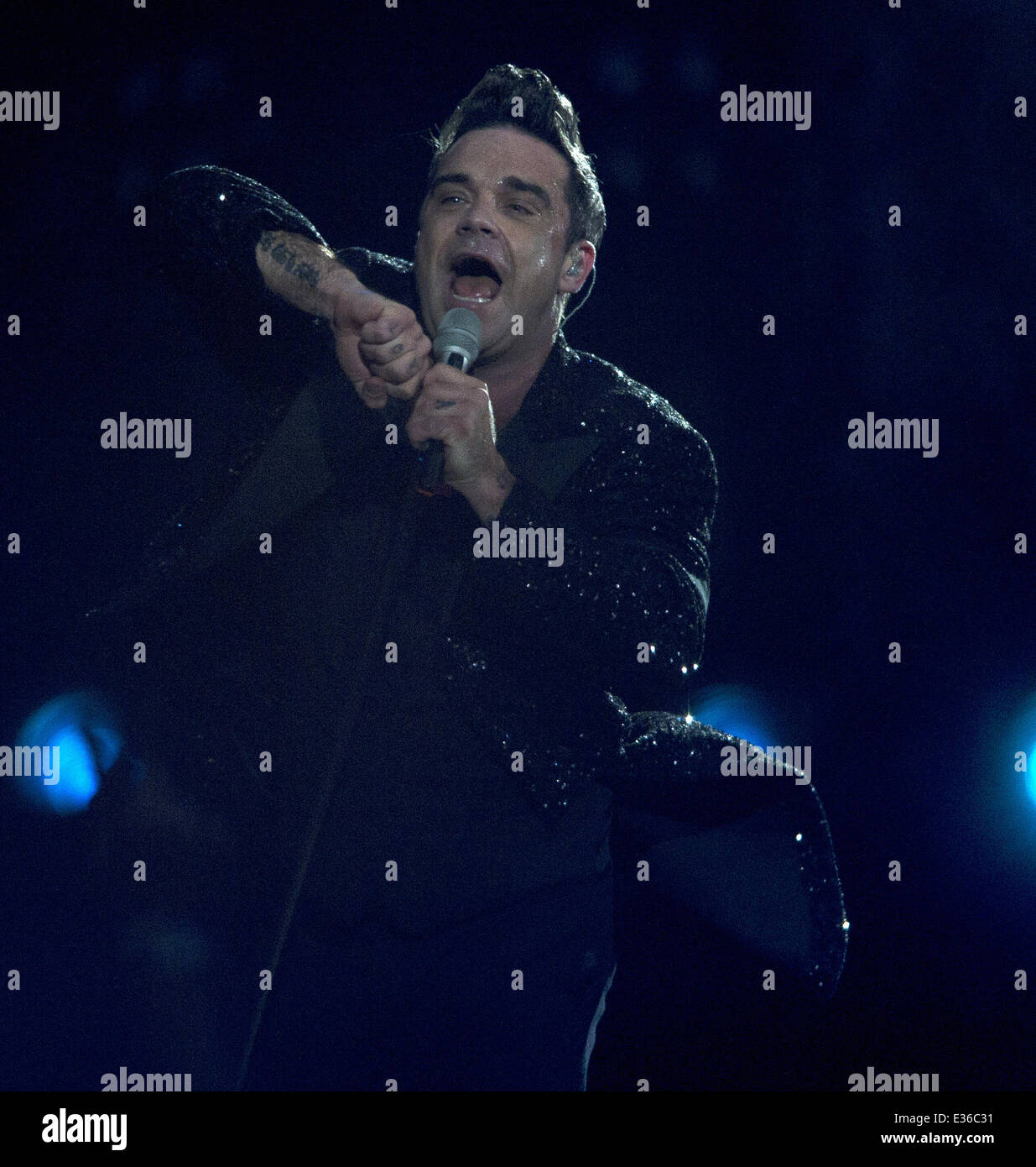 Robbie Williams performs to a sold-out crowd at Amsterdam ArenA ...