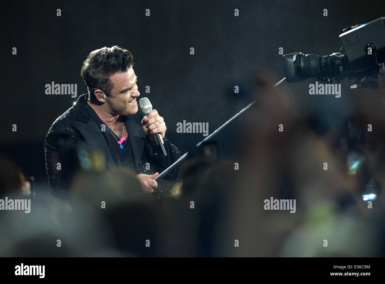 Robbie Williams performs to a sold-out crowd at Amsterdam ArenA ...