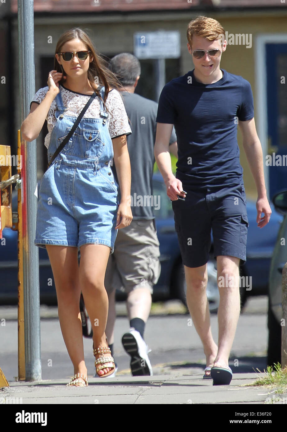 Jacqueline Jossa and Jamie Borthwick take a walk through a sunny ...