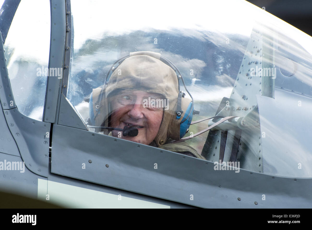 Ww2 Pilot Aircraft High Resolution Stock Photography and Images - Alamy