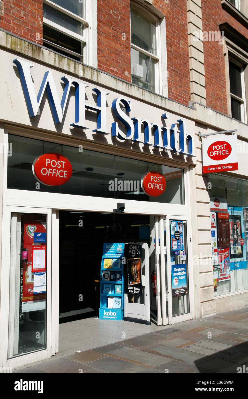 Post office and w h smith hi-res stock photography and images - Alamy