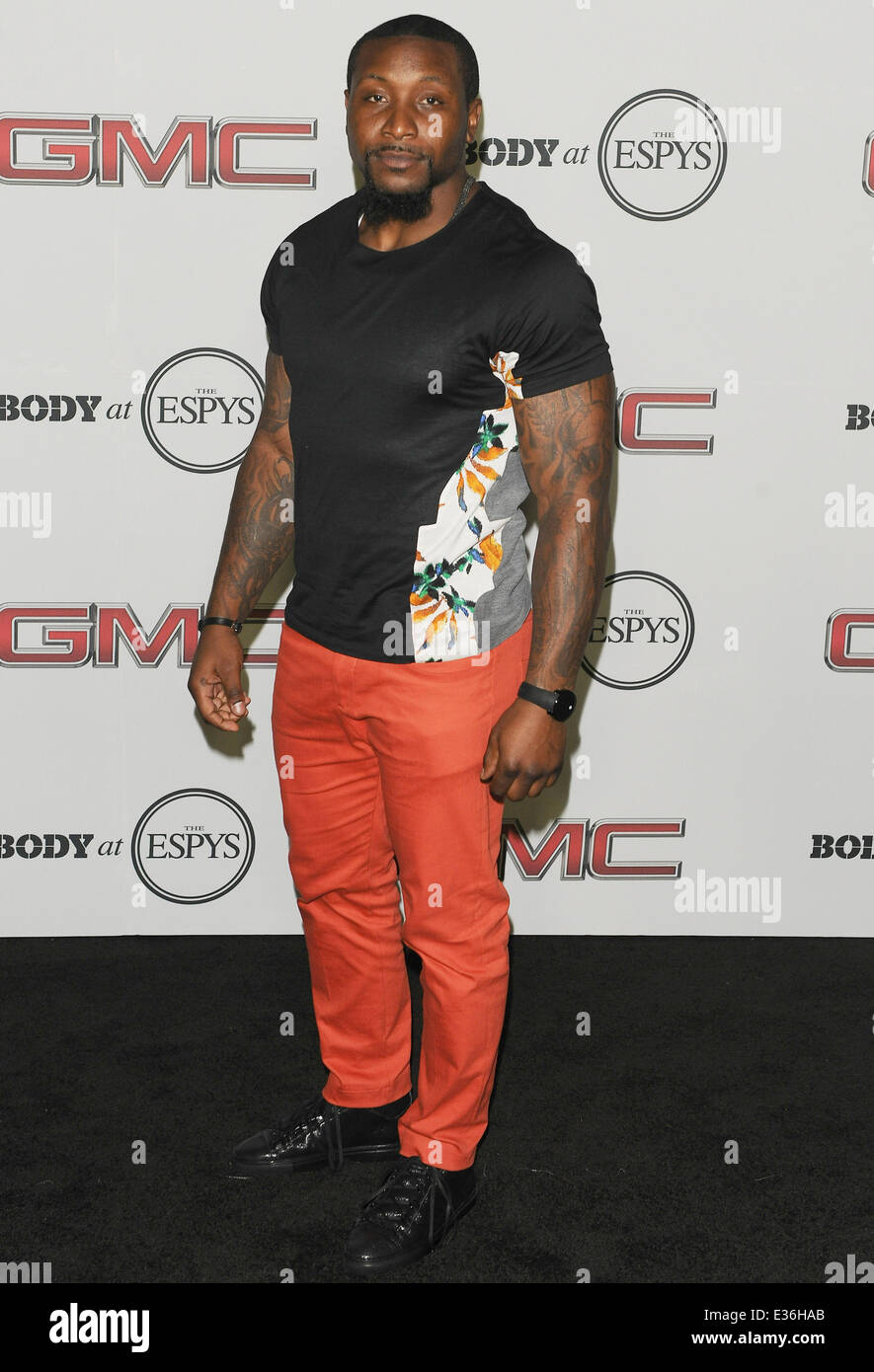 Navorro Bowman Body