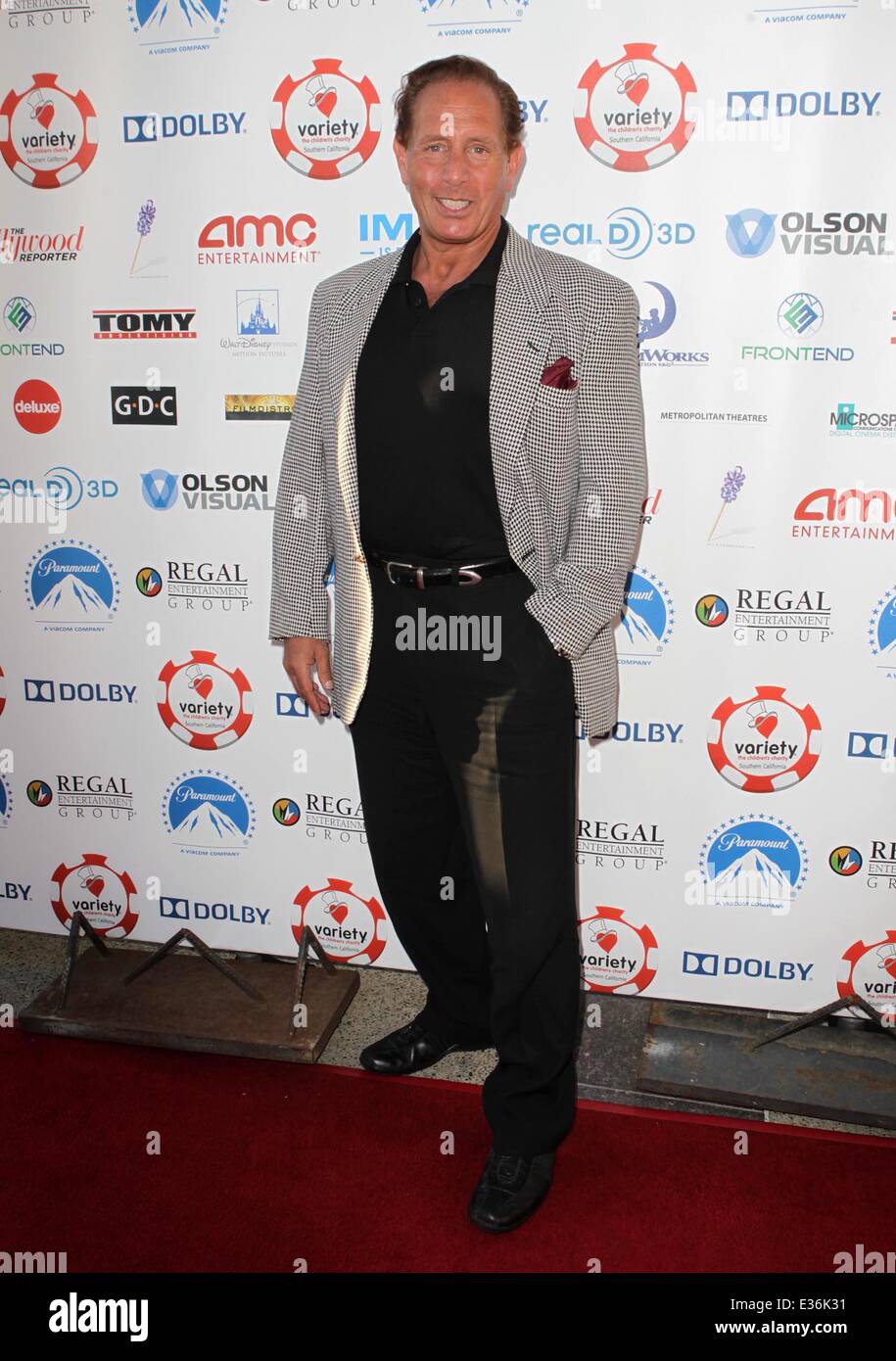 Variety Hosts The Children's Charity Of Southern California Texas Hold ...