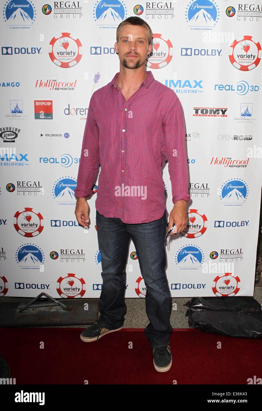 Variety Hosts The Children's Charity Of Southern California Texas Hold ...