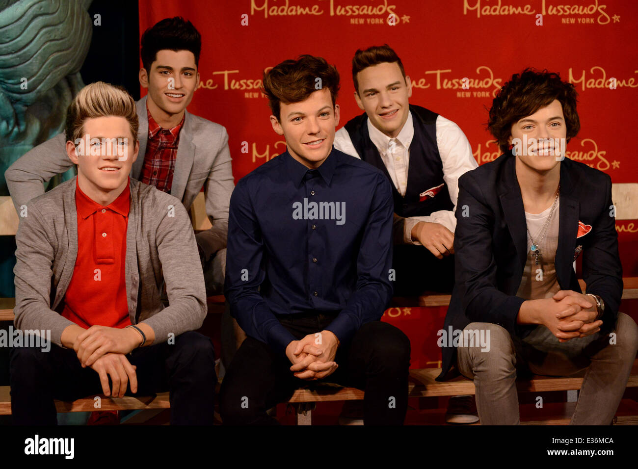 One Direction Wax Figures One Direction: Madame Tussauds Wax Figure