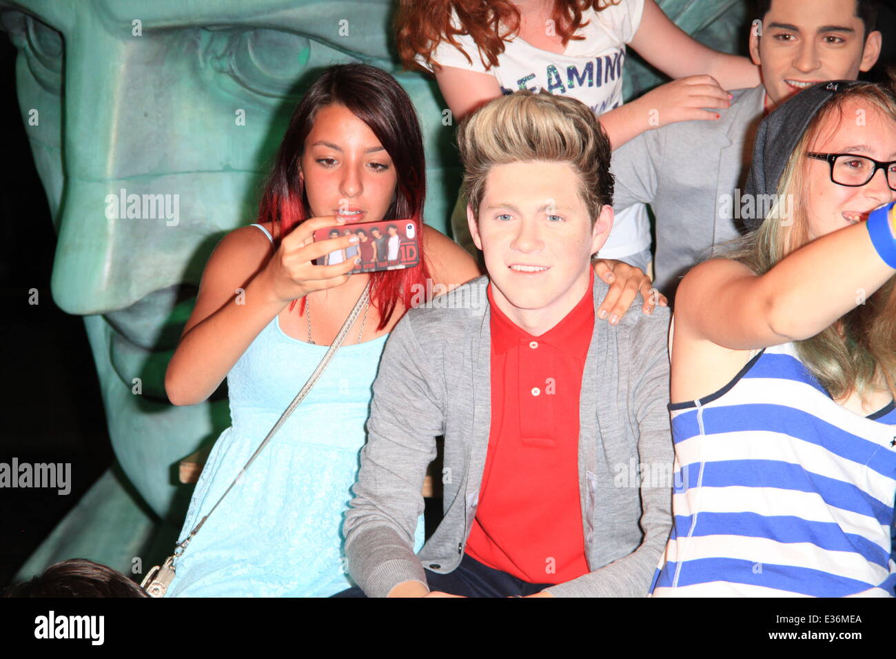 One Direction wax figures unveiled at Madame Tussauds in New York City ...