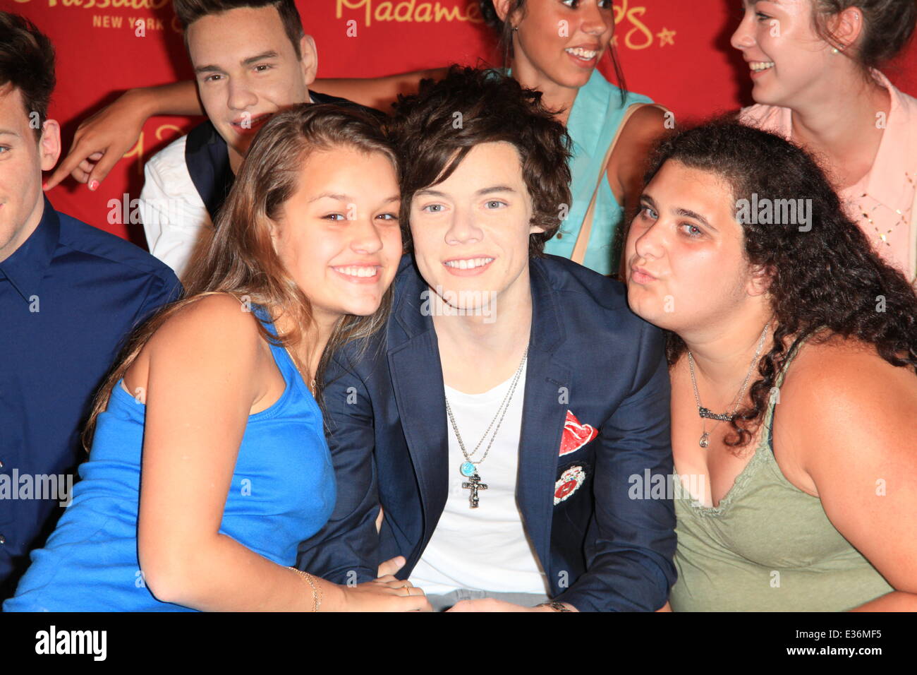 One Direction wax figures unveiled at Madame Tussauds in New York City ...