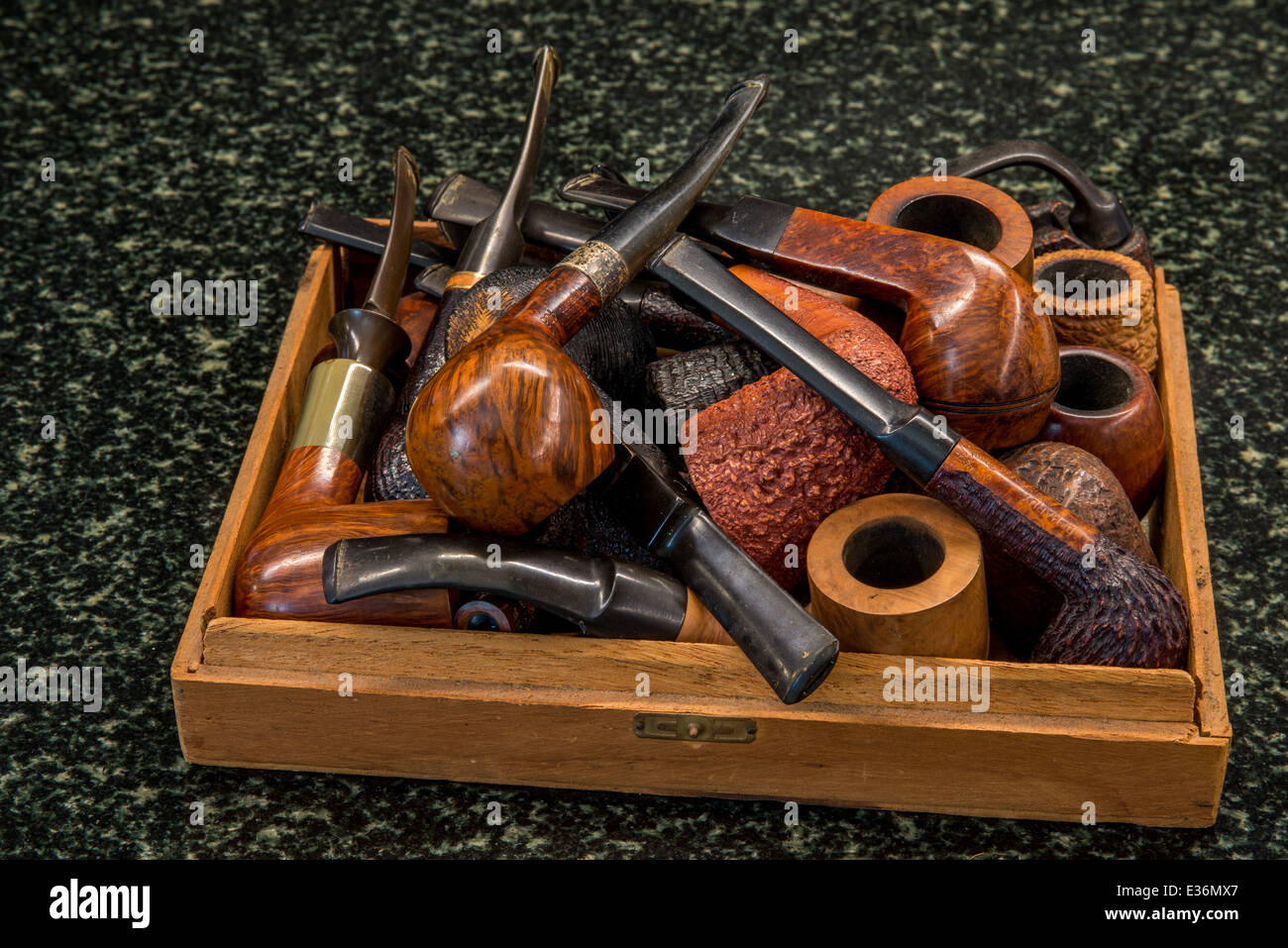 Souvenir smoking pipes hi-res stock photography and images - Alamy