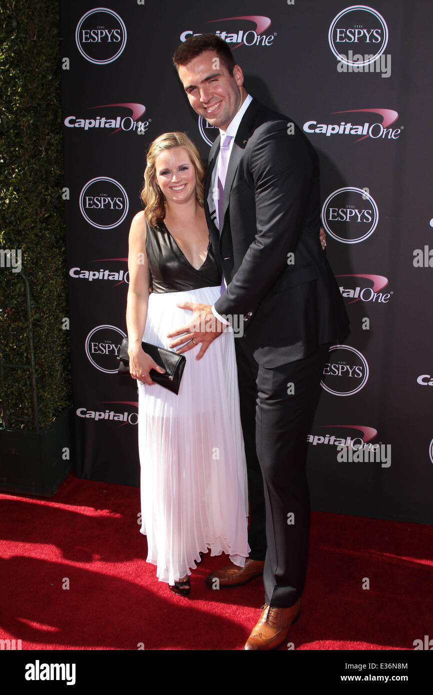 Dana grady flacco and joe flacco hi-res stock photography and images ...