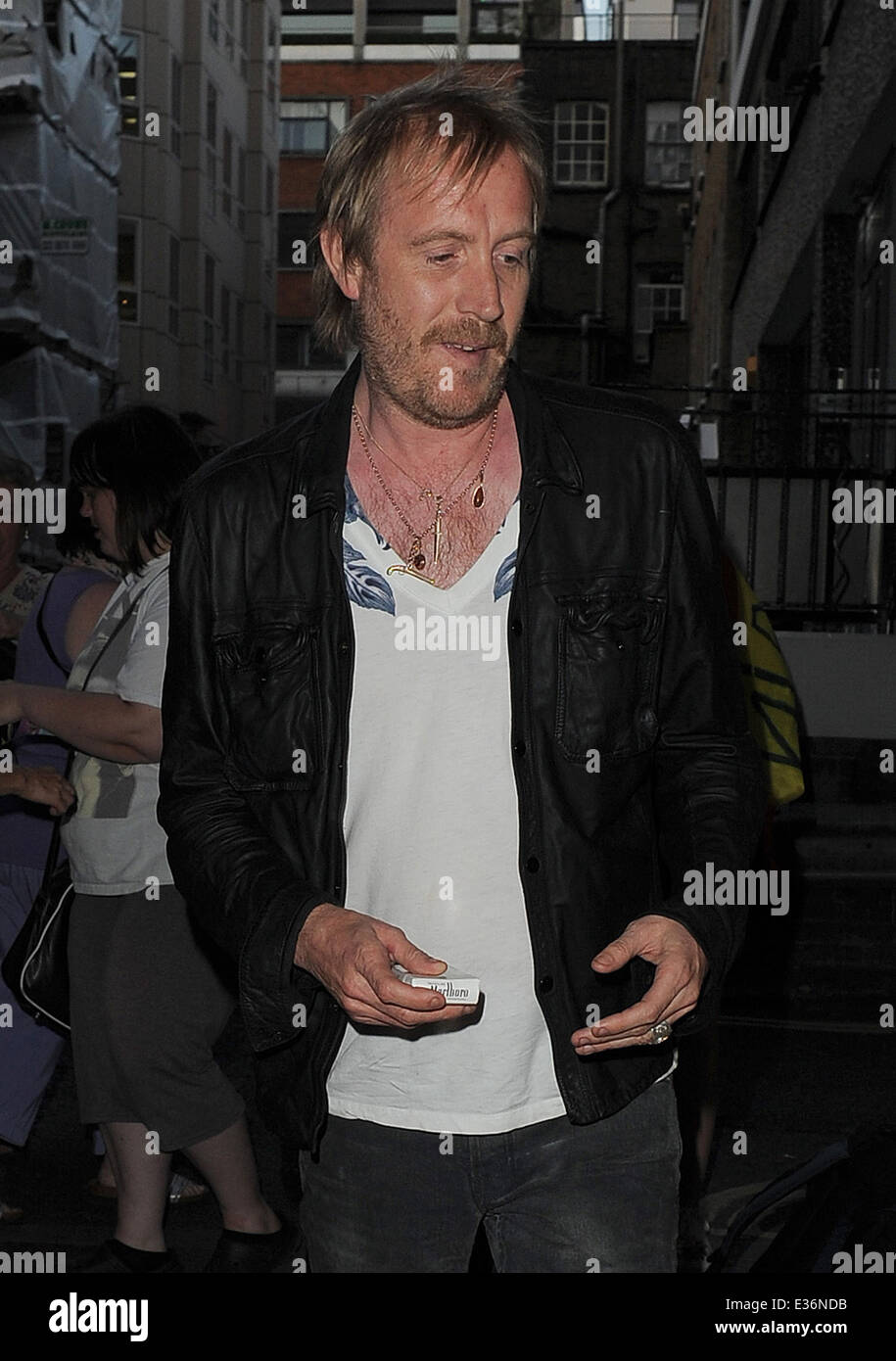 Anna Friel and boyfriend Rhys Ifans leaving the Soho Hotel Featuring ...
