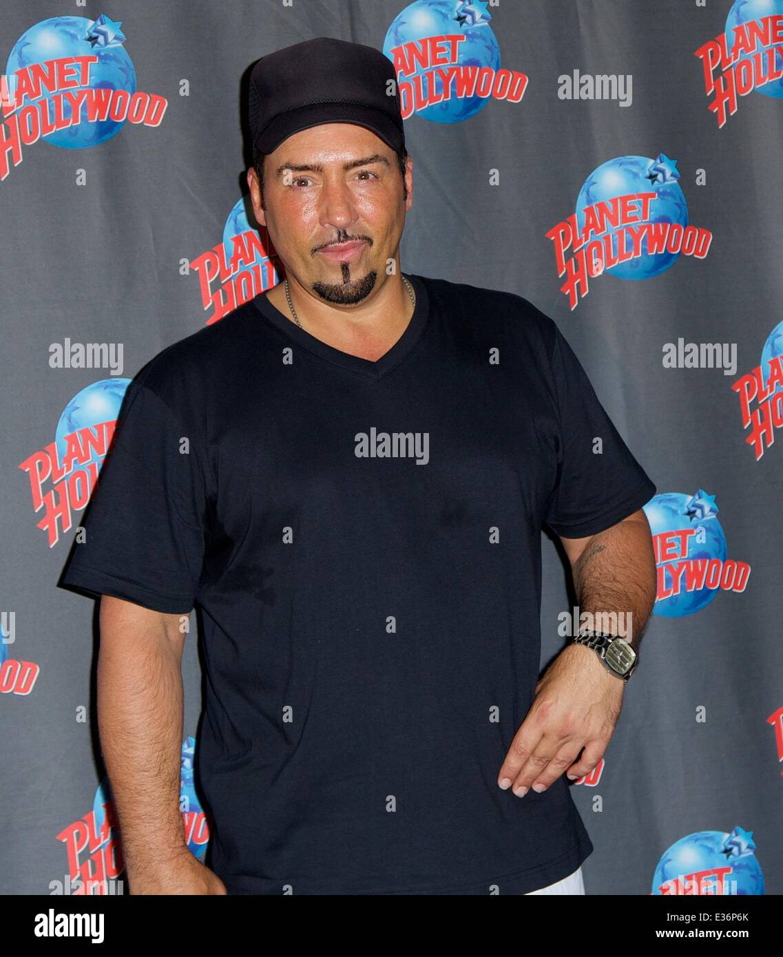 Cast members of the film 'Tio Papi' attend a photocall at Planet ...