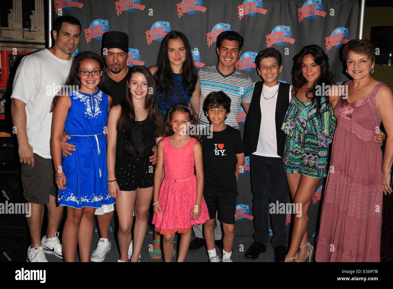 Cast members of the film 'Tio Papi' attend a photocall at Planet ...