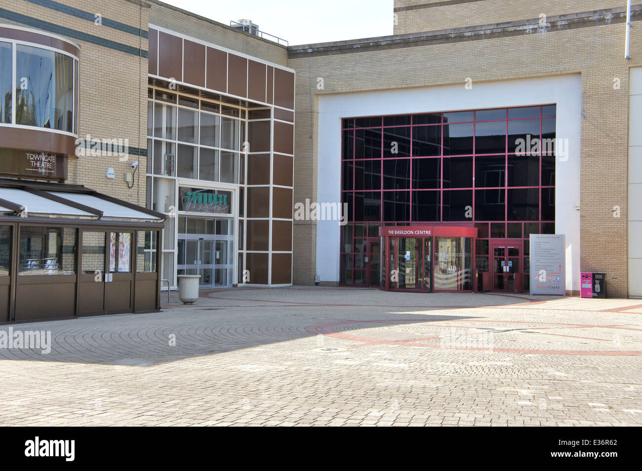Basildon town centre hi-res stock photography and images - Alamy