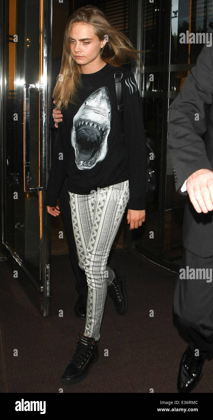 Cara Delevingne leaves Rihanna's hotel in the early hours of the ...