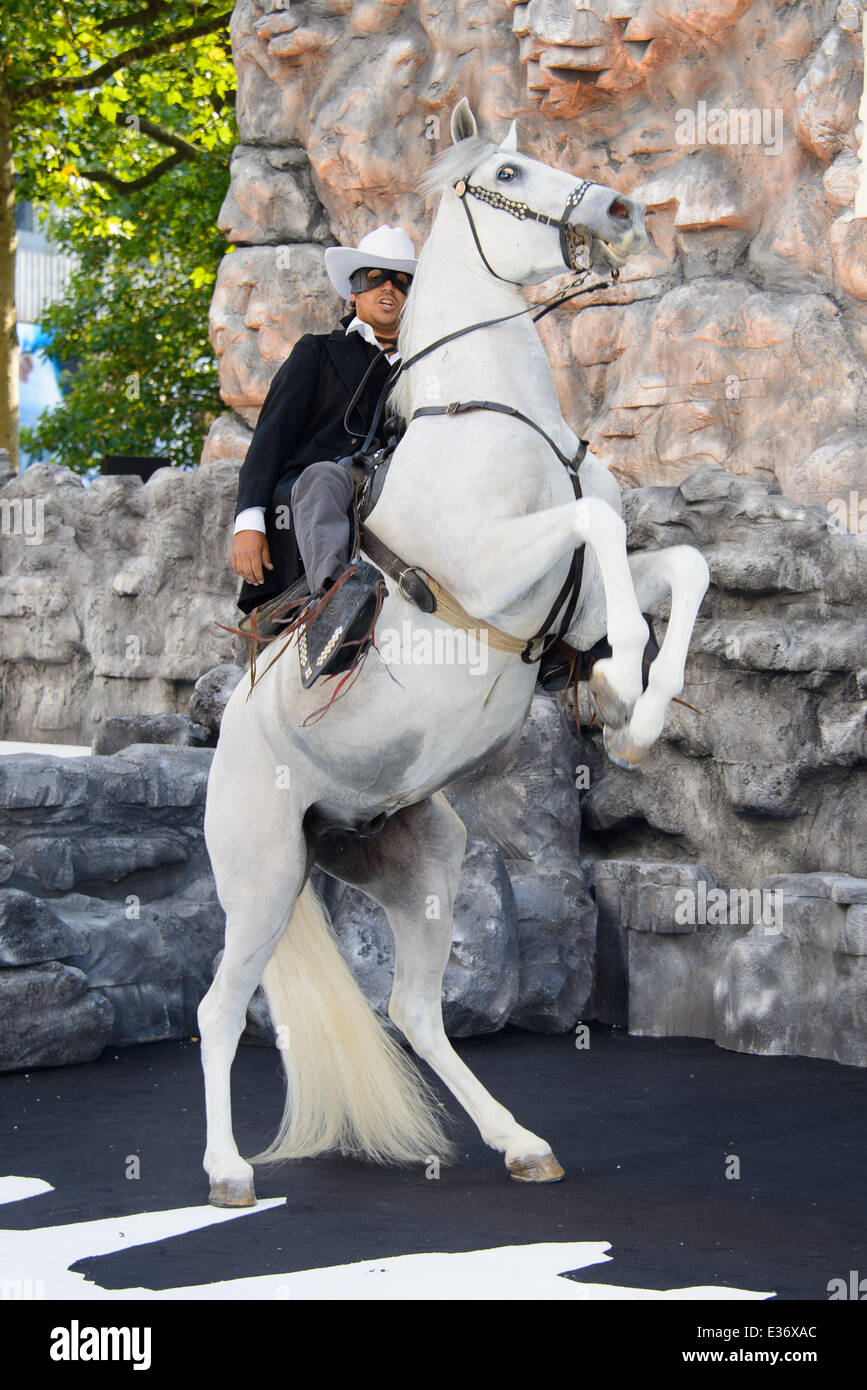 Disney's 'The Lone Ranger' UK Film Premiere Featuring: Silver the horse ...