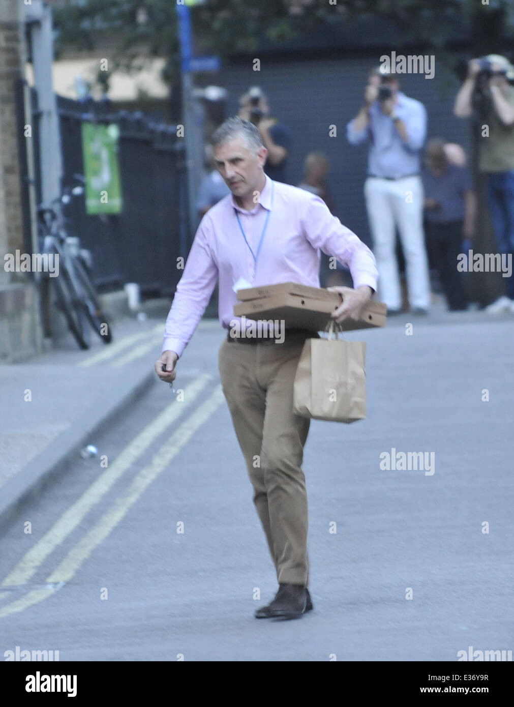 A security guard for Catherine, Duchess of Cambridge makes a special ...