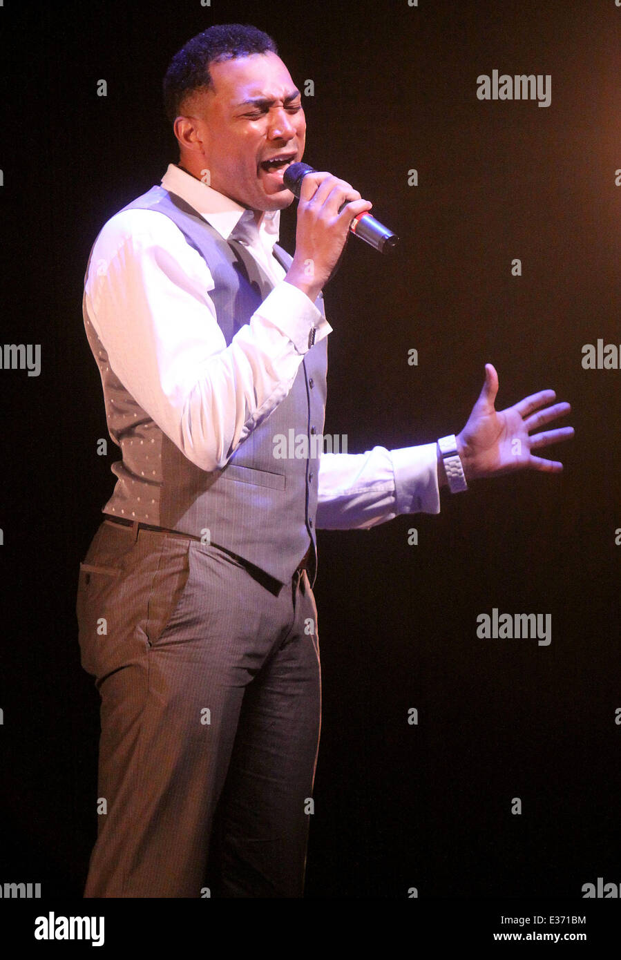 NYCLU's Broadway Stands Up For Freedom concert held at NYU Skirball ...