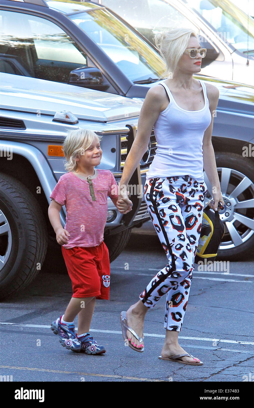 Gwen Stefani and Zuma Rossdale out and about in Beverly Hills Featuring ...