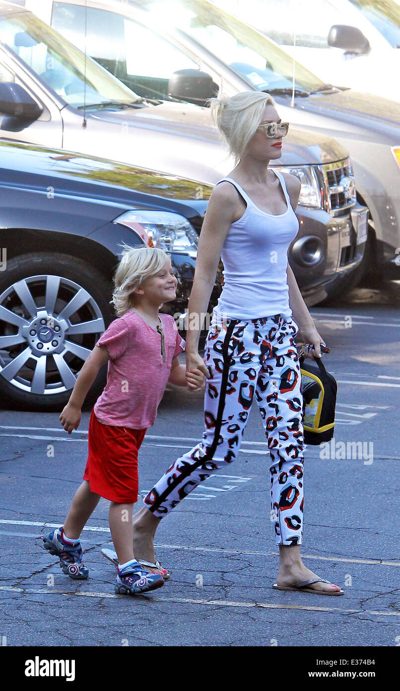 Gwen Stefani and Zuma Rossdale out and about in Beverly Hills Featuring ...