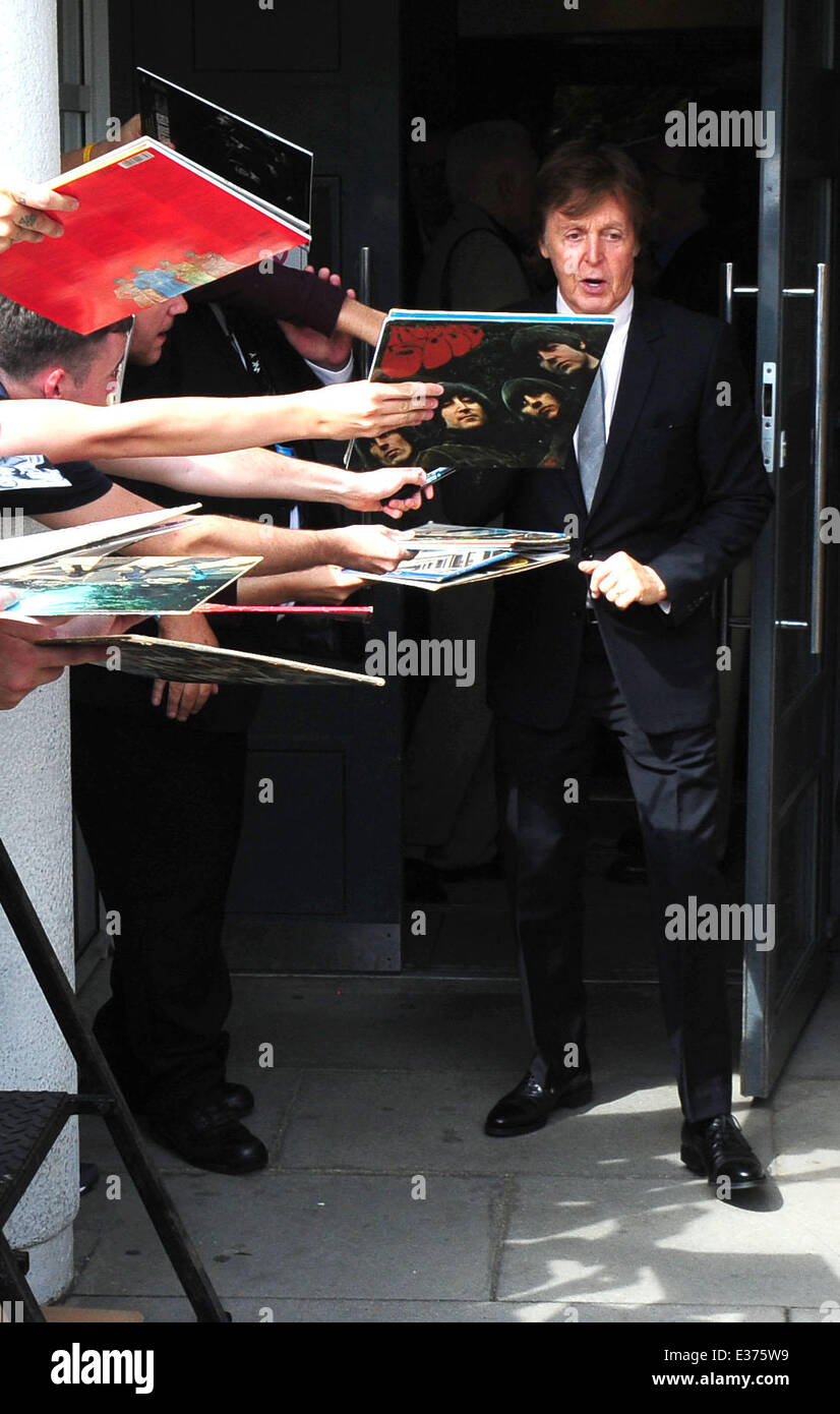 Lipa graduation hi-res stock photography and images - Alamy