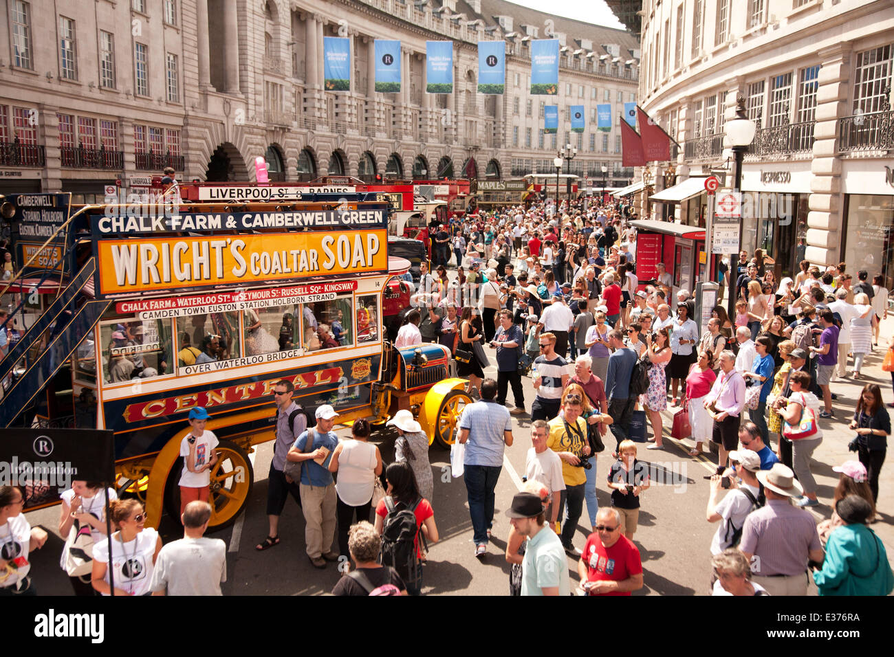London buses from the past hi-res stock photography and images - Alamy